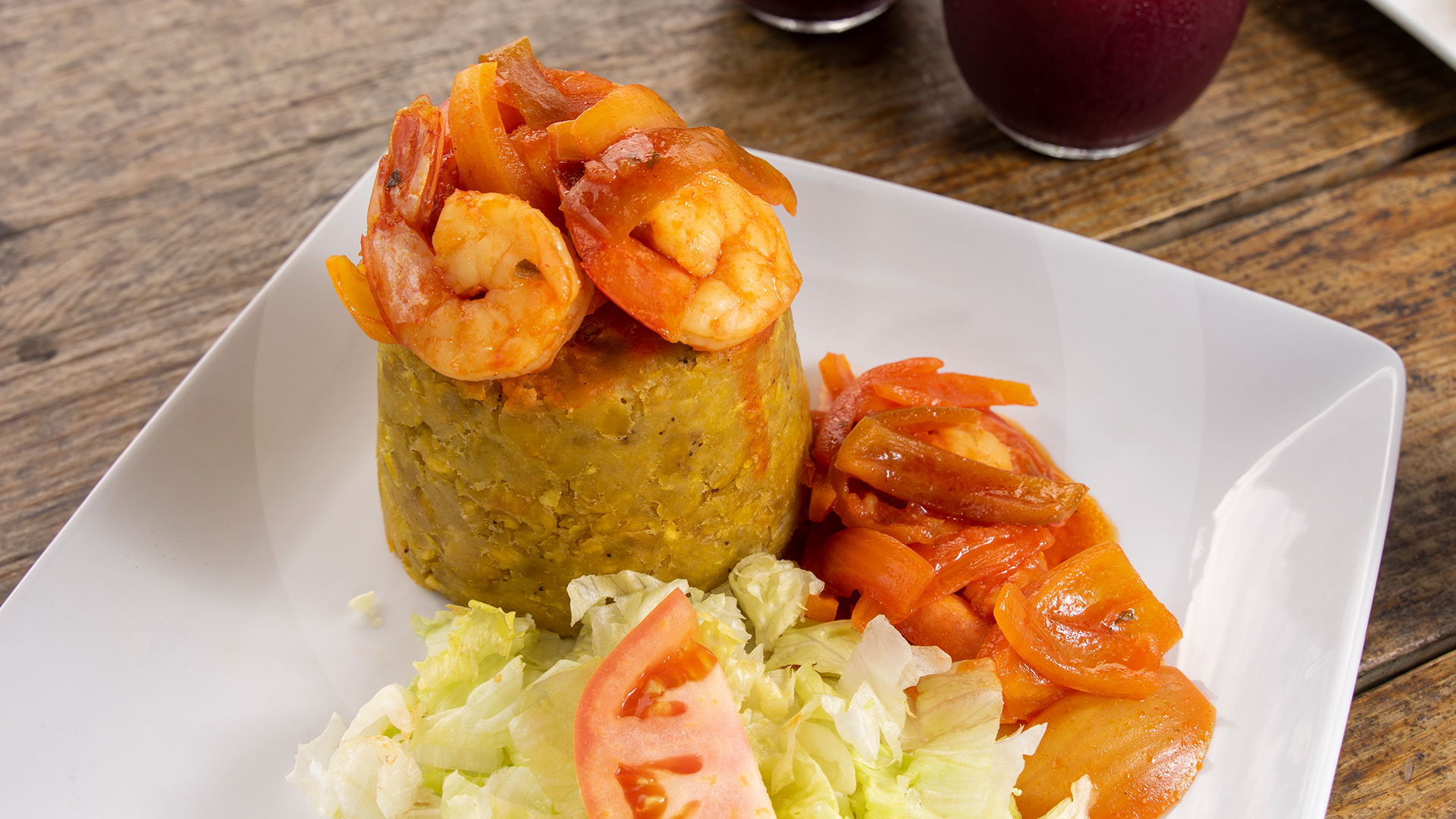 Bobby's Place - Mofongo Relleno de Camarones, Pulpo, Carne Frita o ...