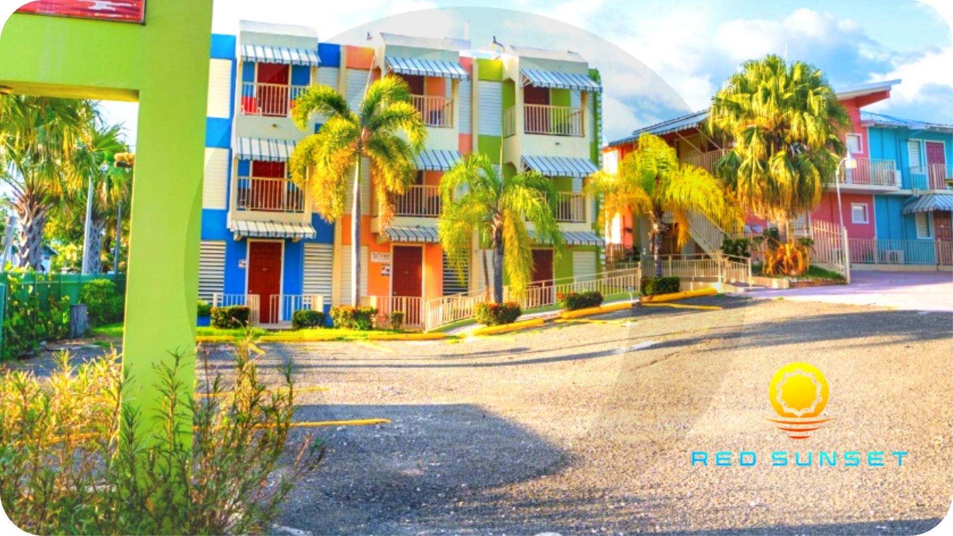 Red Sunset Beach Club - Separa desde $14: Estadía 'Pet-Friendly' de 3 ...