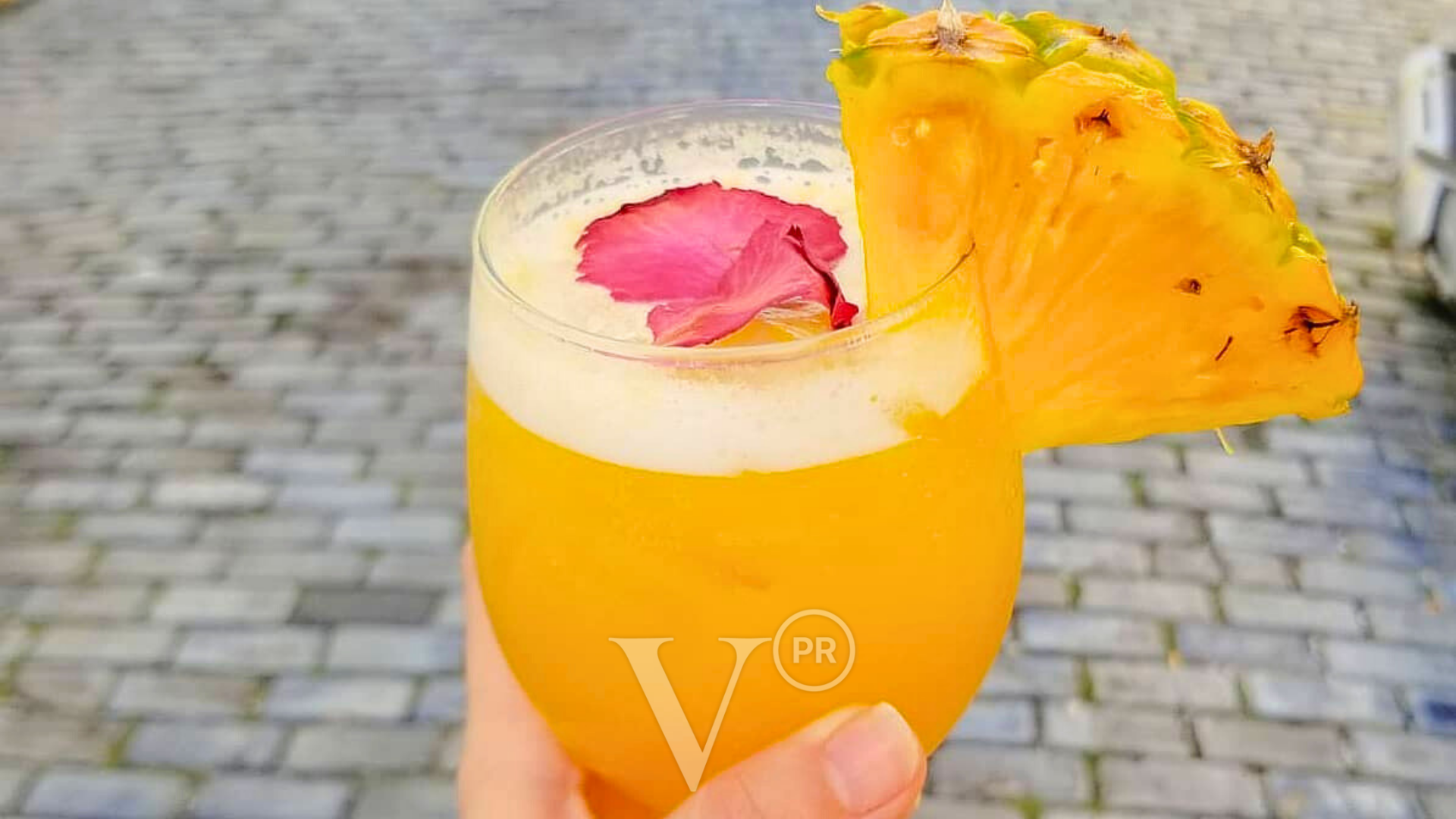 St. Germain - Restaurante con un ambiente relajado que sirve comida con ...